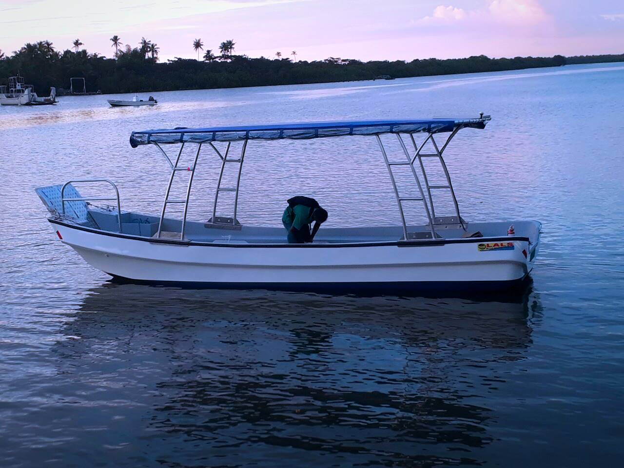 Lals Fibreglass Boat Building | semantictrade - Best Fibre Boat ...