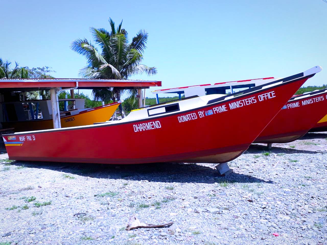 Lals Fibreglass Boat Building | semantictrade - Best Fibre Boat ...
